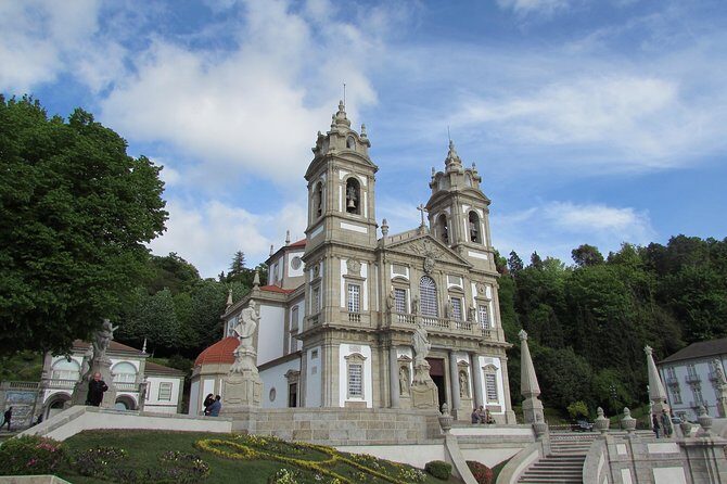 Braga and Guimarães Small-Group Tour with Lunch from Porto - Food and Cultural Highlights
