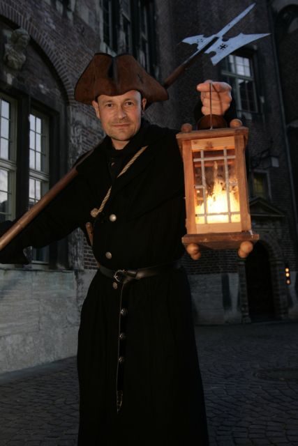 Bremen: Walking Tour in German with Night Guard - A Deep Dive into Bremen’s Night Watchman Tour