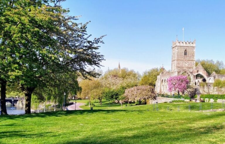 Bristol: Self-Guided Sightseeing Audio Tour - What to Expect: Practical Insights