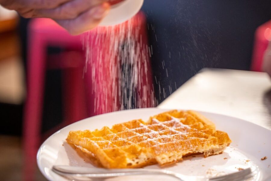 Bruges: Belgian Waffle-Making Workshop with Beer Tasting - Why This Experience Works