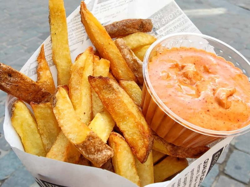 Brussels: City Center Guided Food Tour with Tastings - The Itinerary: What You Can Expect at Each Stop