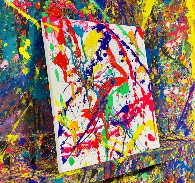 Budapest: Fröcsköl Splashing Room Entry Ticket - What Is the Fröcsköl Splashing Room?