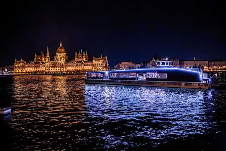 Budapest: Nighttime or Daytime City Sightseeing Cruise - Who This Tour Suits Best
