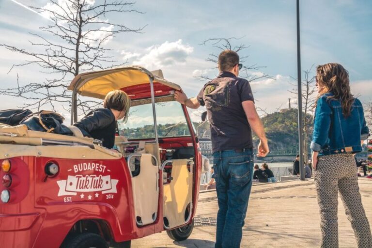 Budapest: Scenic Tuk Tuk Tour - The Itinerary in Detail
