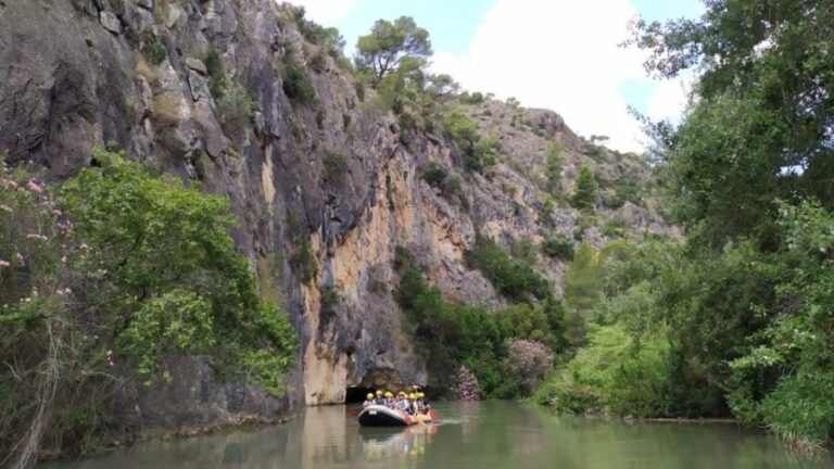 Calasparra: Almadenes Canyon Rafting with Caves and Rock Art - Itinerary Breakdown: What to Expect