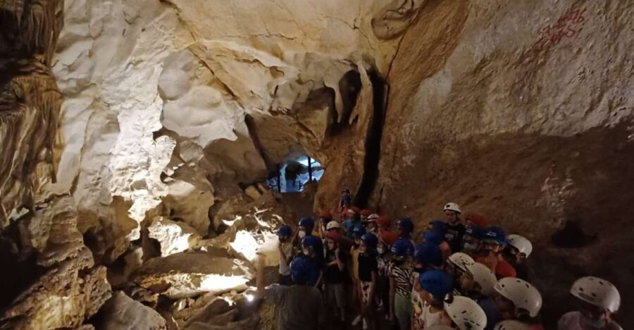 Calasparra: Cueva del Puerto Entry Ticket with Guided Tour - Who Will Benefit Most from This Tour?