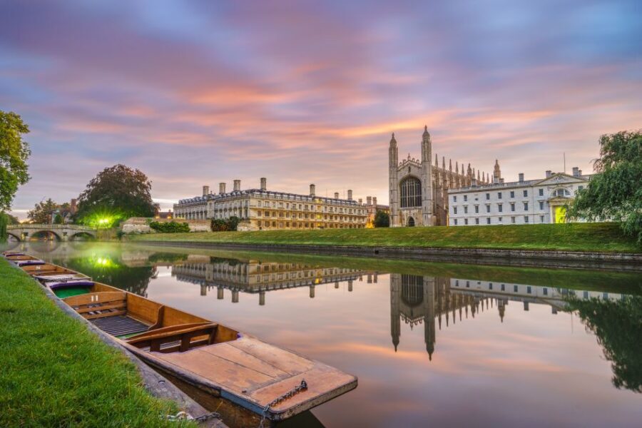 Cambridge: Chauffeured Punting Tour - The Value of a Punting Tour in Cambridge