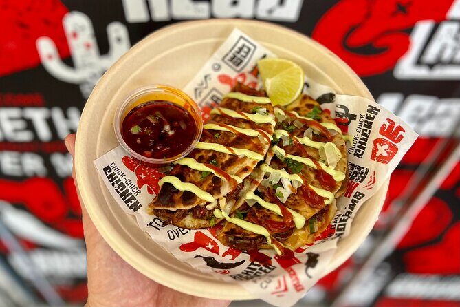 Camden Market Food Tour of 7 Tastings, Gin, Street Food & More - Guides and Their Impact