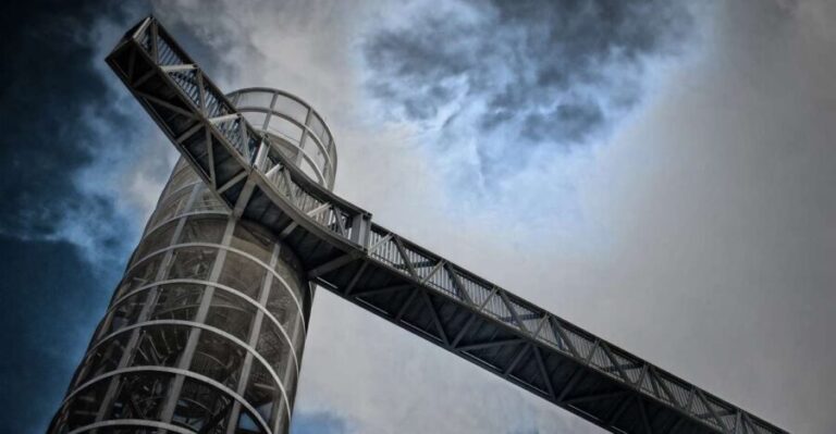 Cartagena: Panoramic Lift & Conception Castle Ticket - Reaching the Highest Point