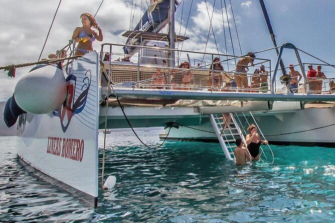 Catamaran Cruise to Papagayo beaches, lunch and water activities - Food and Beverage Quality