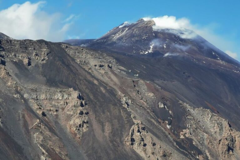 Catania: Mount Etna Trekking Tour Beyond the Tourist Trails - The Experience: From Catania to the Heart of Volcano