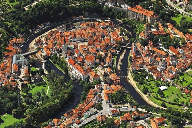 Cesky Krumlov Full day tour from Prague and back - Is This Tour Right for You?