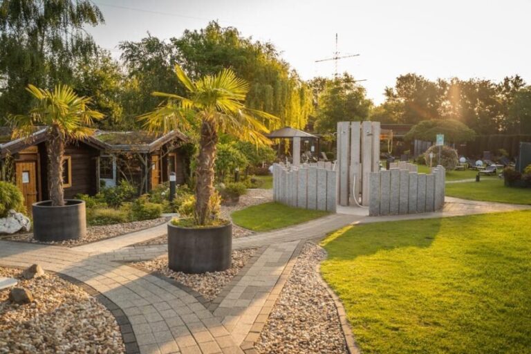 Cologne: 1-day ticket for the Aqualand adventure pool including sauna world - Practical Tips for Visiting