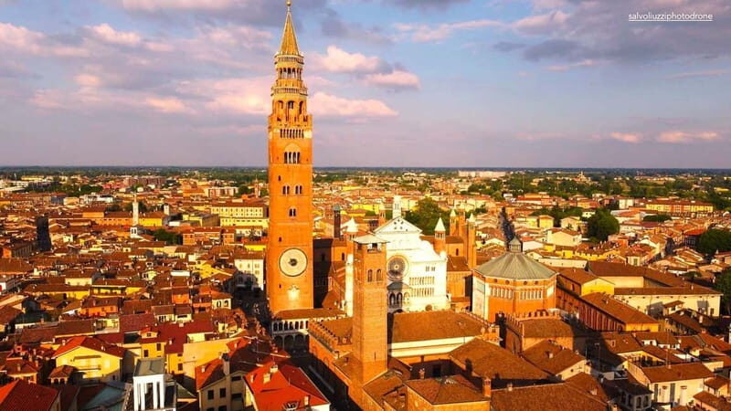 Cremona: City of art and music in Italian - Authentic Experiences and Authenticity