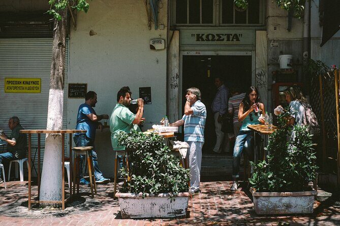 Culinary Backstreets of Plaka - Athens Food Tour - Why the Small Group Matters
