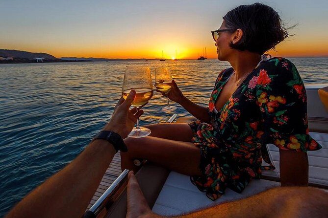 Day to Night Capri Boat Tour with Swim, Snorkel & Aperitif - The Value of This Tour