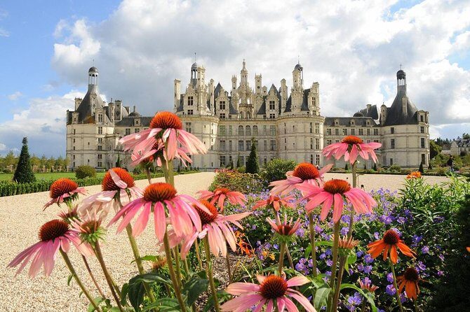 Day Tour of Chateaux of Chenonceau, Chambord & Caves Ambacia from Tours/Amboise - The Challenges and Considerations