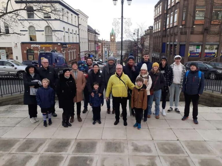 Derry: McCrossans Public Walking Tour of the Historic City - Exploring the Itinerary: What You’ll See and Learn