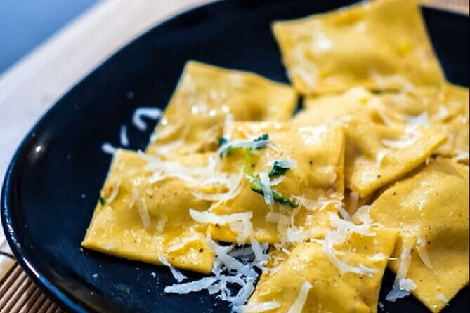 Dinner and Concert with "Three Tenors": A Real Italian Experience - The Sum Up