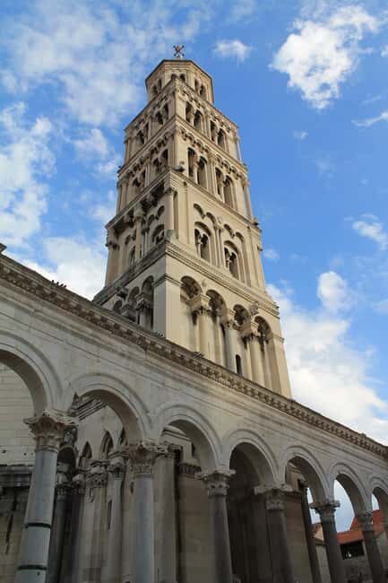 Diocletian's Palace and Old Town SMALL GROUP Walking Tour - Hidden Secrets and Stories