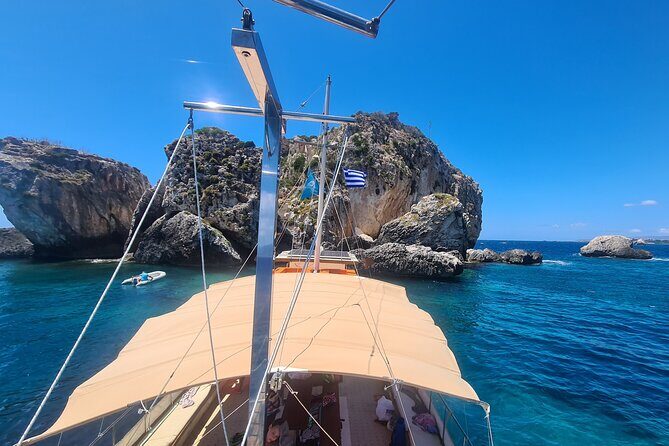 "Dreamy cruise"Daily Cruise from Argostoli harbour with a traditional Greek boat - The Day in Detail: What to Expect