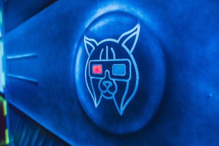 Dresden: 3D black light minigolf in the Barock Eventpark - The Course & Experience Details