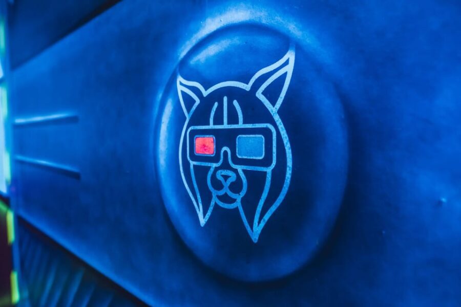 Dresden: 3D black light minigolf in the Barock Eventpark - The Course & Experience Details