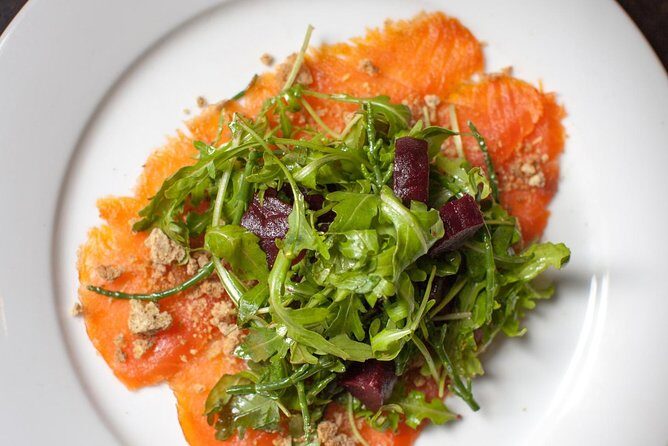 Dublin Traditional Irish 3 Course Meal Walking Tour with Local - Who Should Book This Tour?