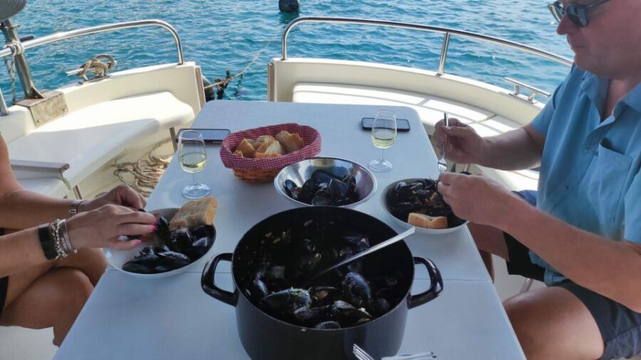 Dubrovnik: Oyster, Mussles, and Wine Tasting Tour in Ston - Discovering the Charm of Ston and Mali Ston