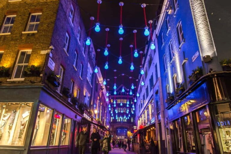 Eating London: Twilight Soho VIP Food & Drinks Tour - Food and Drink Highlights