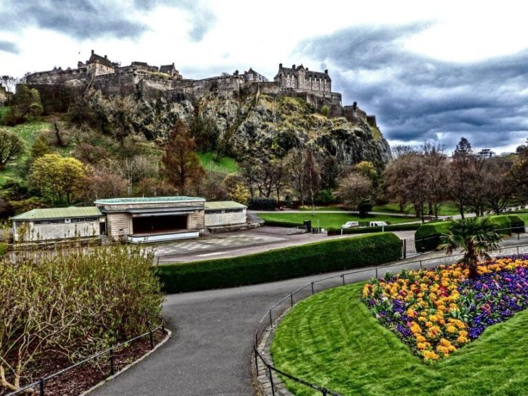 Edinburgh Castle: Guided Tour with Tickets Included - Cost and Value for Money