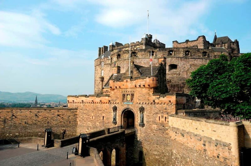 Edinburgh: Multi-Sensory Old Town Historical Walking Tour - Who Would Love This Tour?