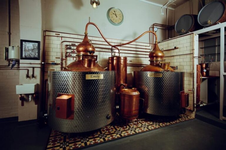 Edinburgh: Pickering's Gin Jolly Tour (Distillery & Tasting) - The Experience: What Makes It Stand Out