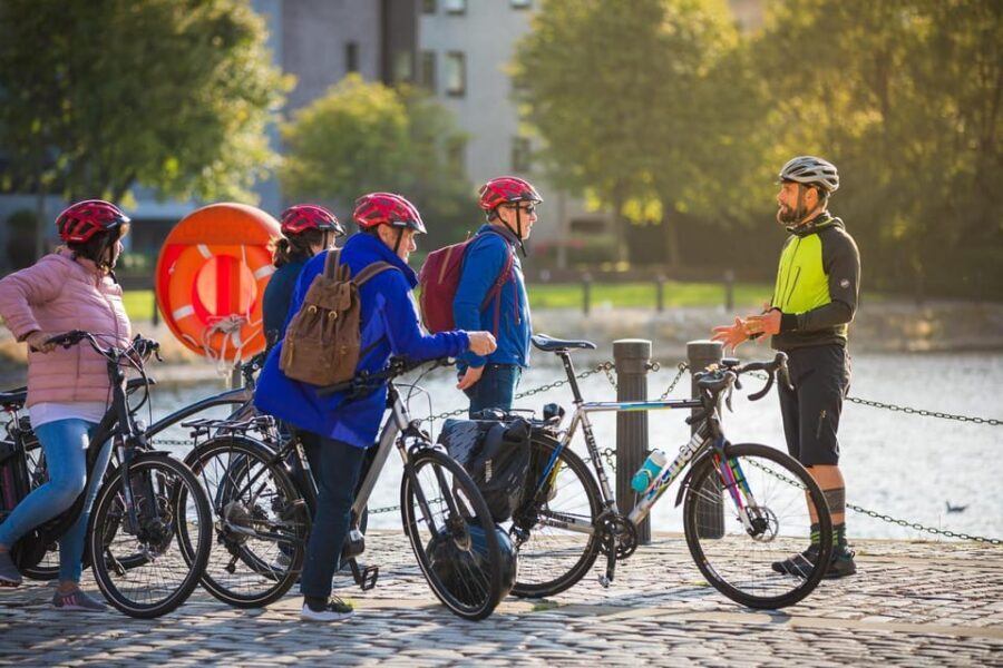 Edinburgh: Sightseeing Bike Tour - Who Will Love This Tour?