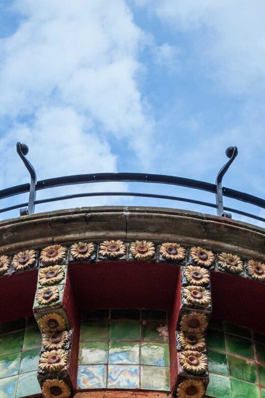 El Capricho Entrance Ticket - What to Expect at El Capricho