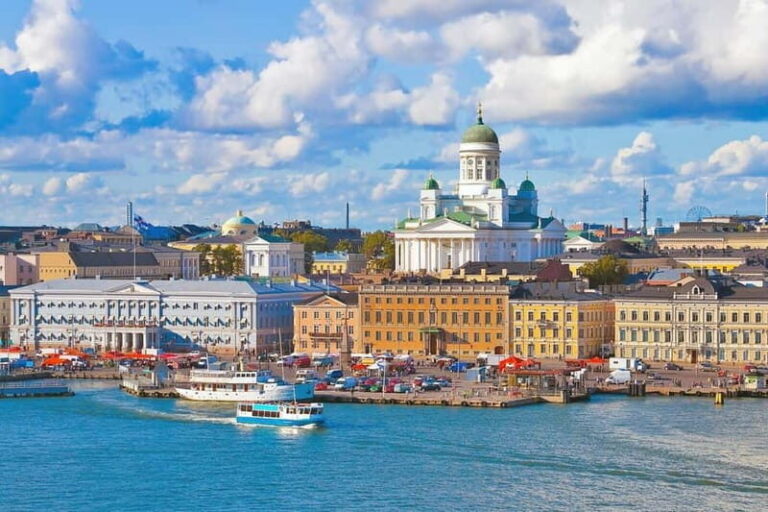 Epic Helsinki: English Speaking Walking Tour - Deep Dive into the Itinerary and Landmarks