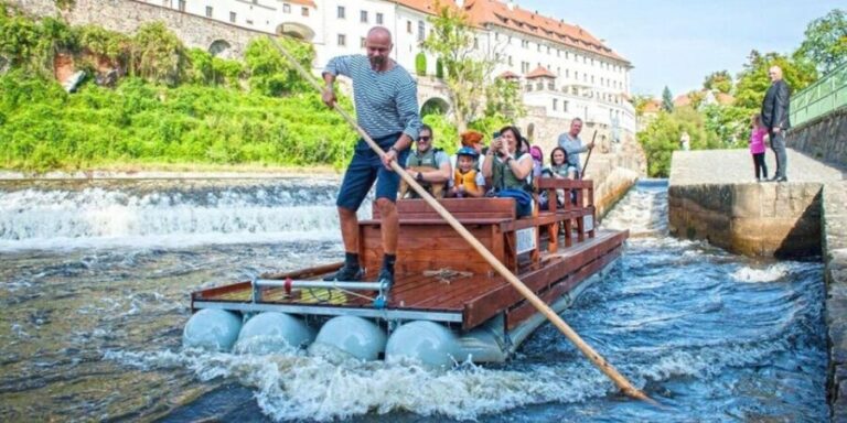 eský Krumlov: Wooden Raft River Cruise - A Break from the Crowds and a Chance to Relax