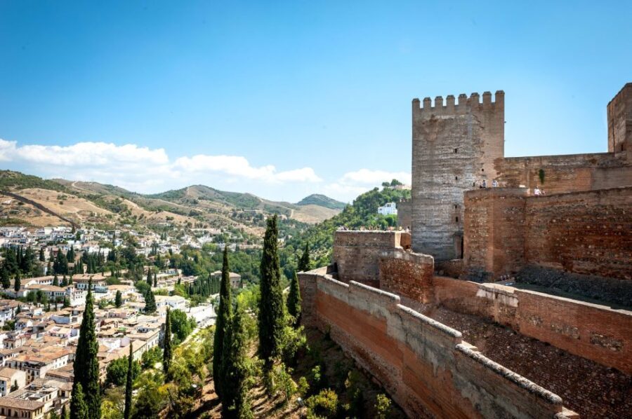 Fast-Track Alhambra & Nasrid Palaces Guided Tour - Who Will Love This Tour?