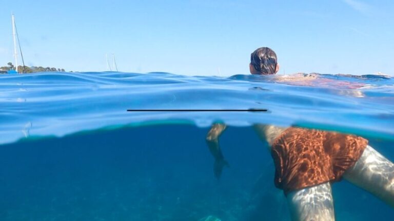 Fréjus: Estérel Calanques Speedboat Tour + Swim Stop - Who Is This Tour Best For?