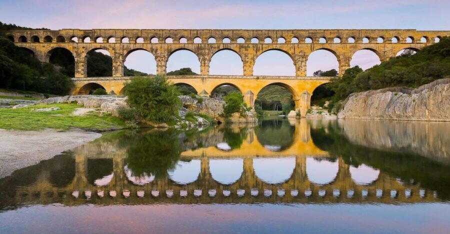 From Avignon: Full-Day Best of Provence Tour - The Transport & Group Size