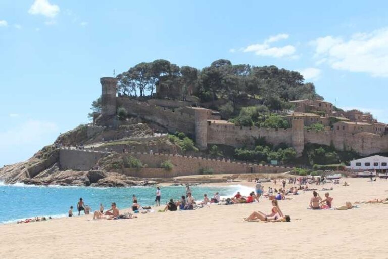 From Barcelona: Tossa de Mar Day Tour with Beach Time - Why This Tour Works Well