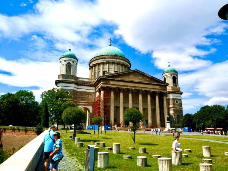 From Budapest: Full-Day Danube Bend Tour with Lunch - What to Expect from the Tour