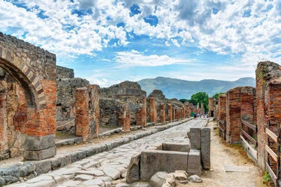 From Naples: Ruins of Pompeii - What Makes This Tour Stand Out