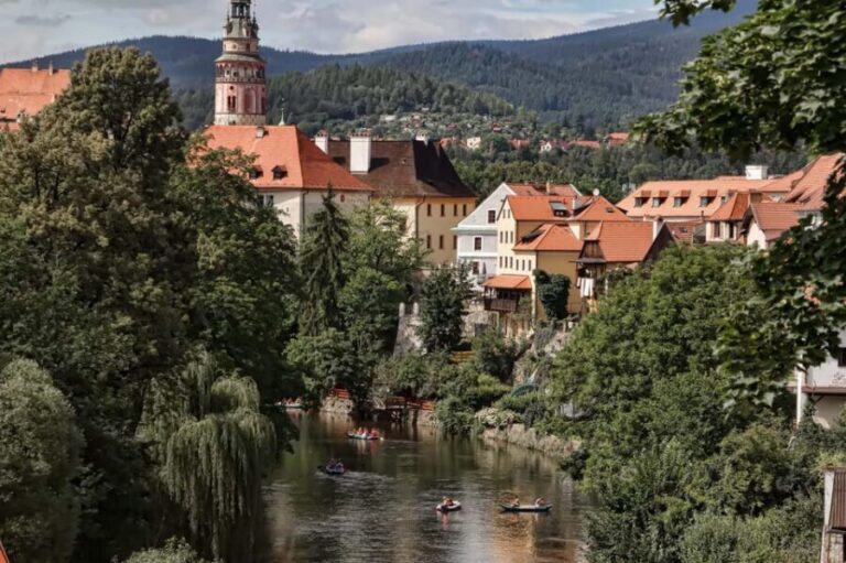 From Prague: eský Krumlov Full-Day Tour with Pickup - Lunch and Free Time in eský Krumlov