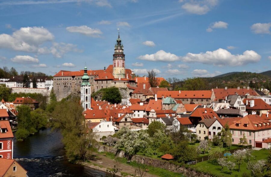 From Prague: Full-Day eský Krumlov Tour with Lunch - Practical Tips for Travelers