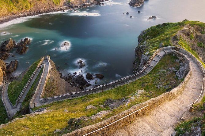 Gaztelugatxe Access, Bermeo & Gernika guided tour from Bilbao - What’s Included and What’s Not