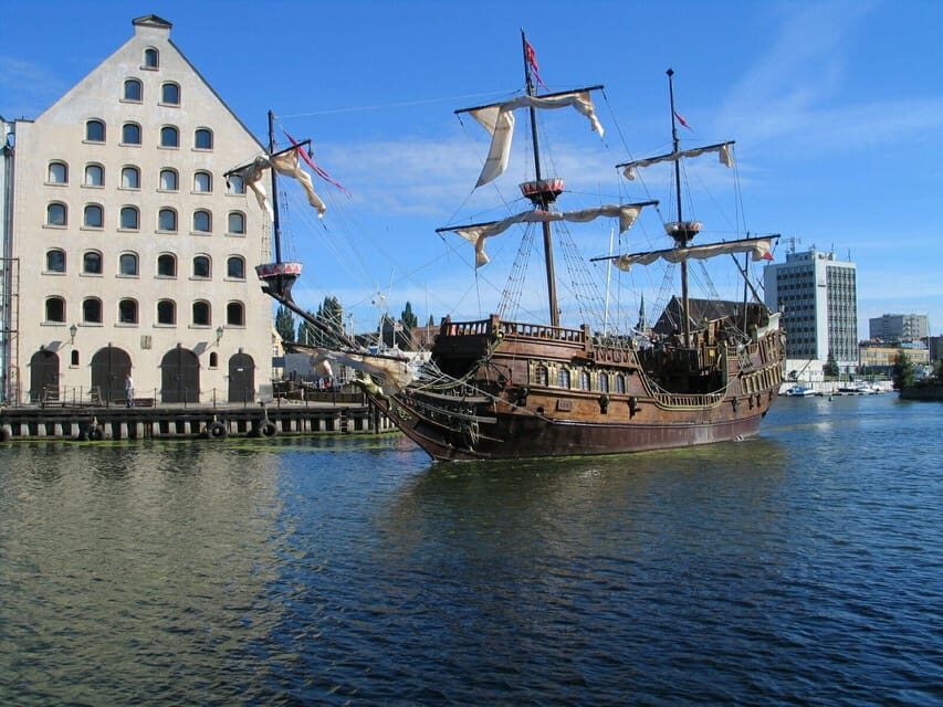Gdansk: Guided Round-Trip Cruise to Westerplatte - Who Should Consider This Cruise?