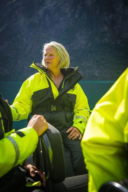 Geiranger: Guided Geirangerfjord Boat Tour - Learning from the Guides