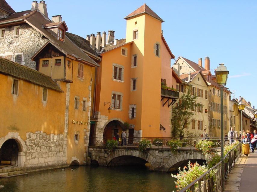 Geneva: Annecy, the Venice of the Alps and Geneva City Tour - Exploring Annecy: The Charm of the "Venice of the Alps"