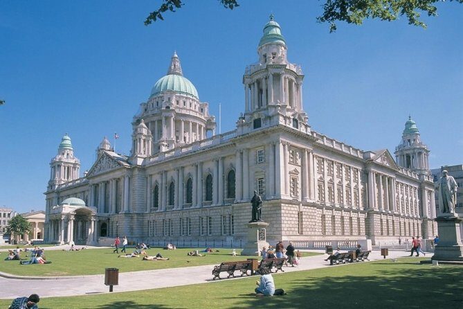 Giant's Causeway, Dark of Hedges & Belfast Day Tour From Dublin - FAQ